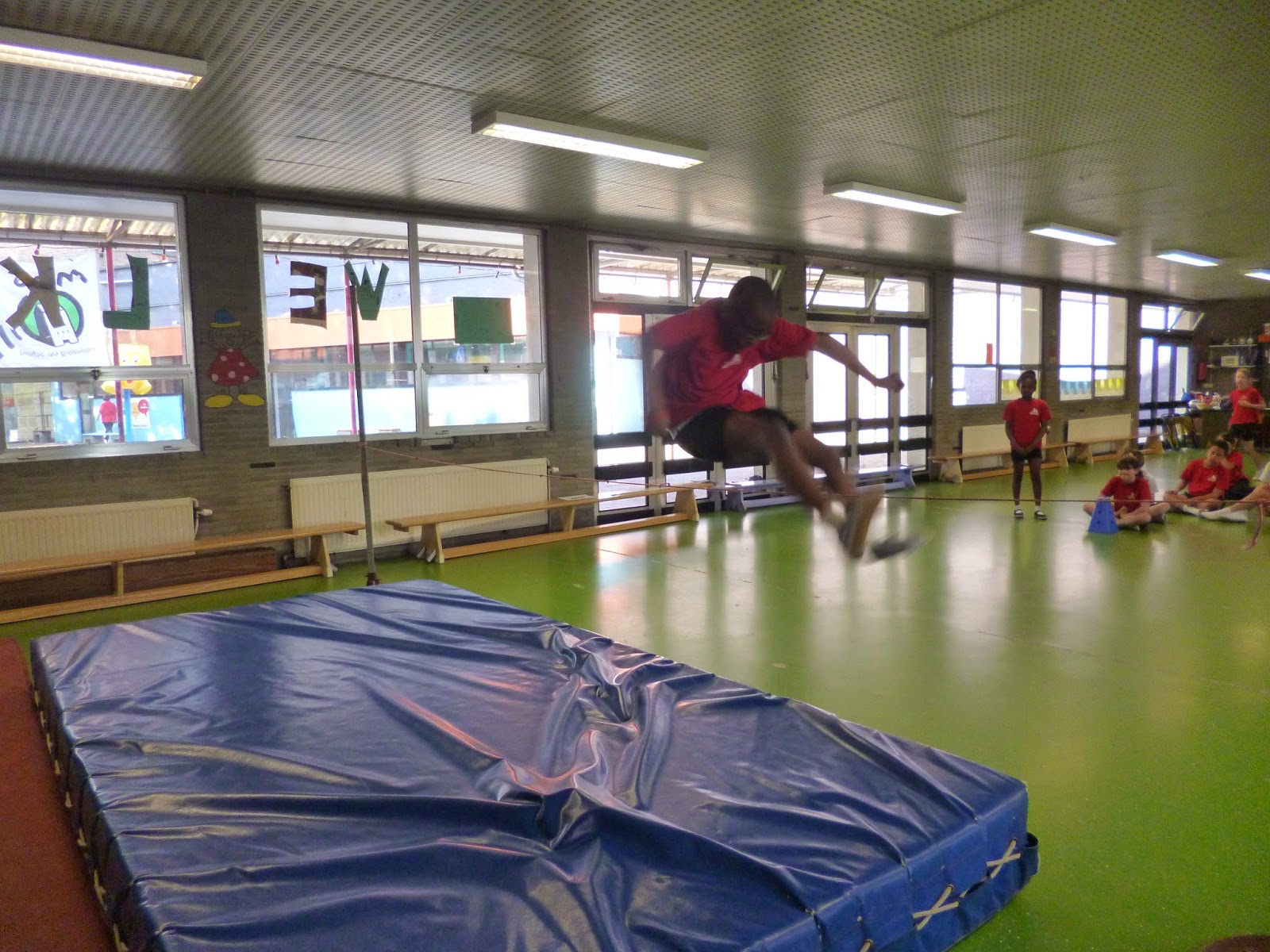 Sport is Fun: Hoogspringen : Schaarsprong (tweede graad)