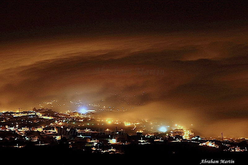 TENERIFE EN IMÁGENES: UN MAR DE LAVA LLEGA A LOS REALEJOS