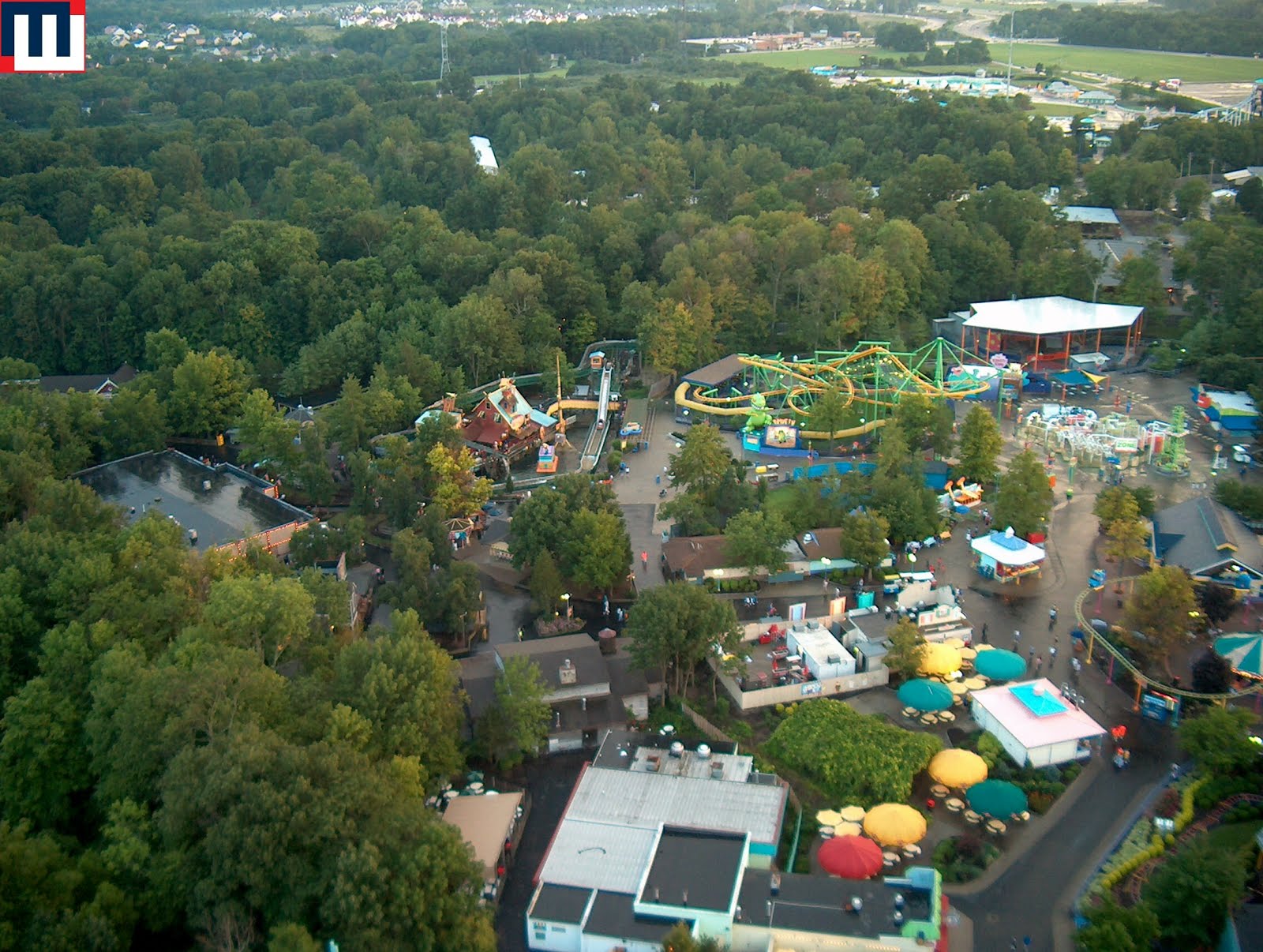 MidwestInfoGuide: Paramount's Kings Island