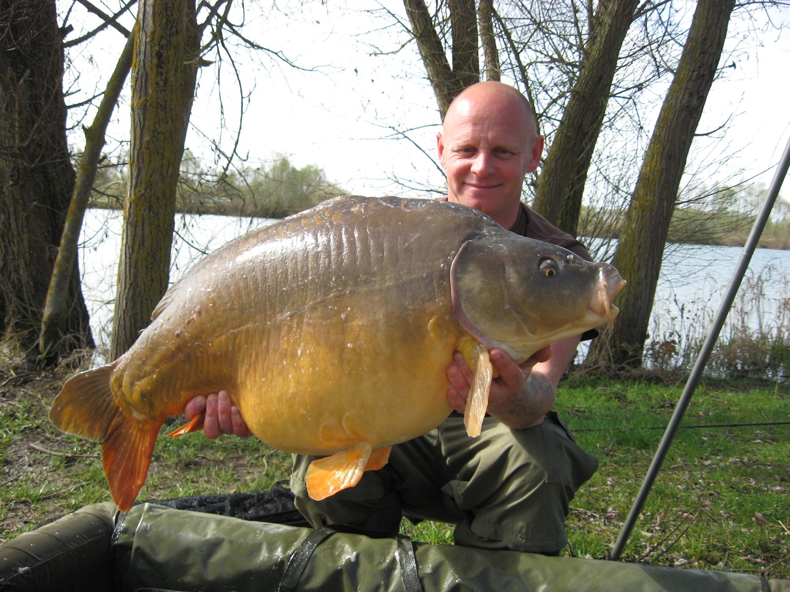 Carp fishing with Hortonfishing.com: Graviere de la Traque : start of ...