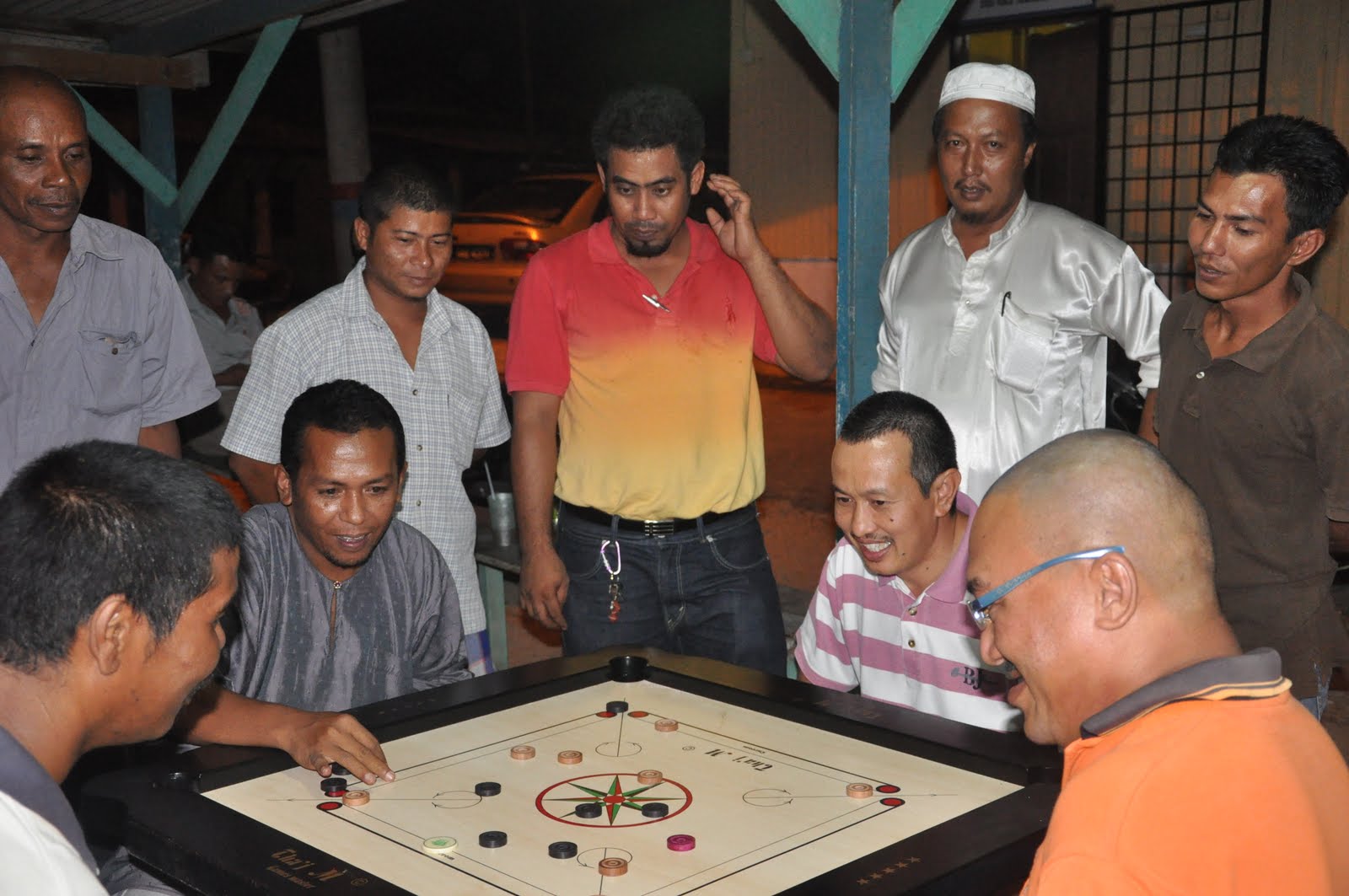 SETIU HARI INI: Pertandingan Karom Tertutup Zon Darat 2011.