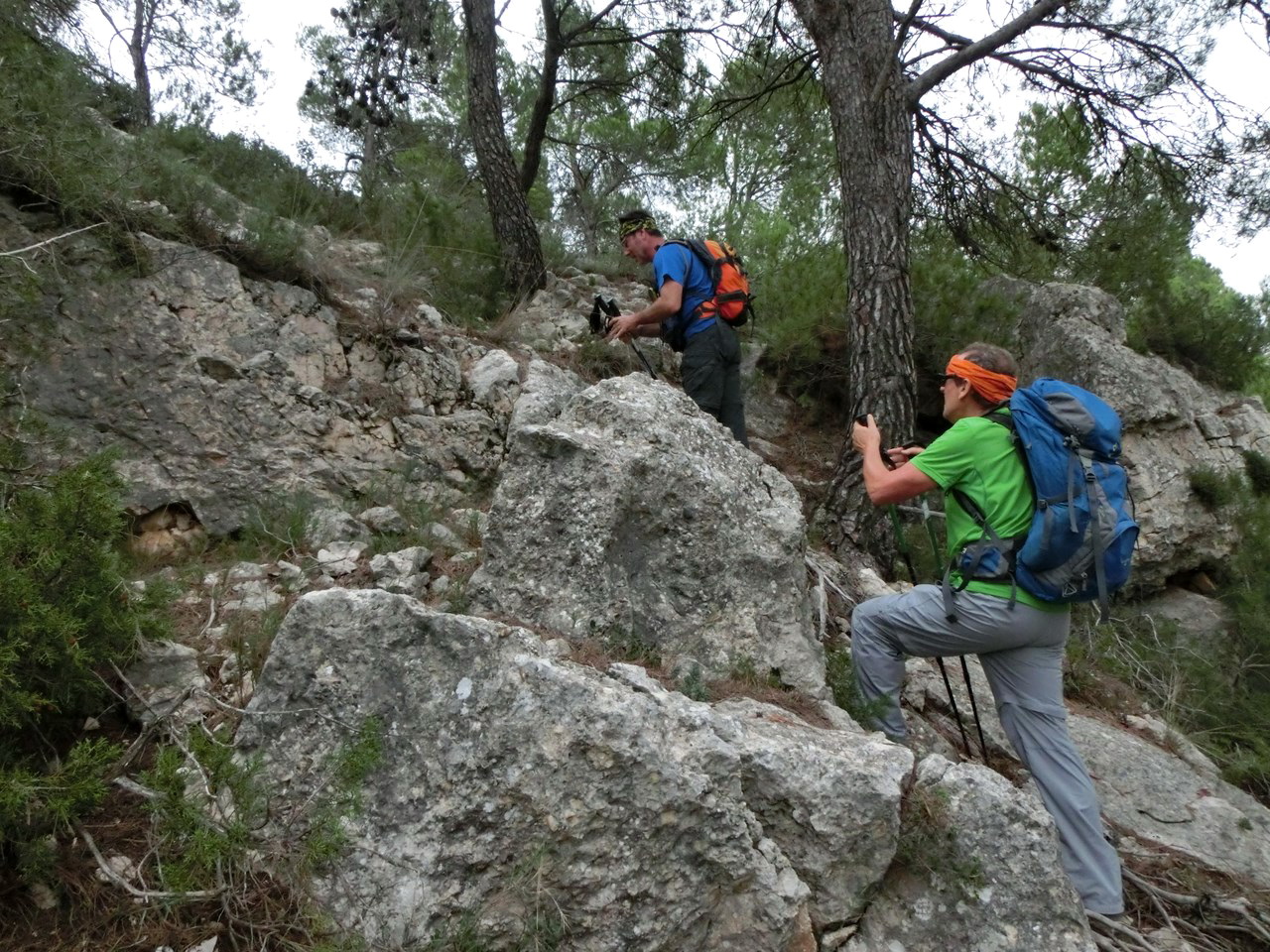 2015 - 10 Vertice geodésico La Silla y el Caporutxo / A+ 895 m / 15,39 ...