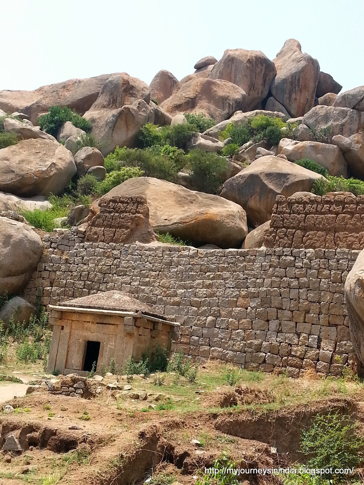 My Journeys In India: Chitradurga Fort or Kallina kote and Windmills
