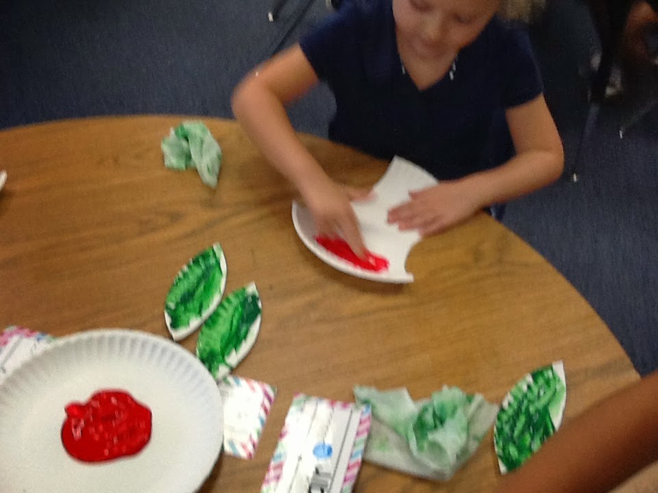 Mrs. Payton's Precious Kindergarteners: Apple Week & Friday Alphabet Hats
