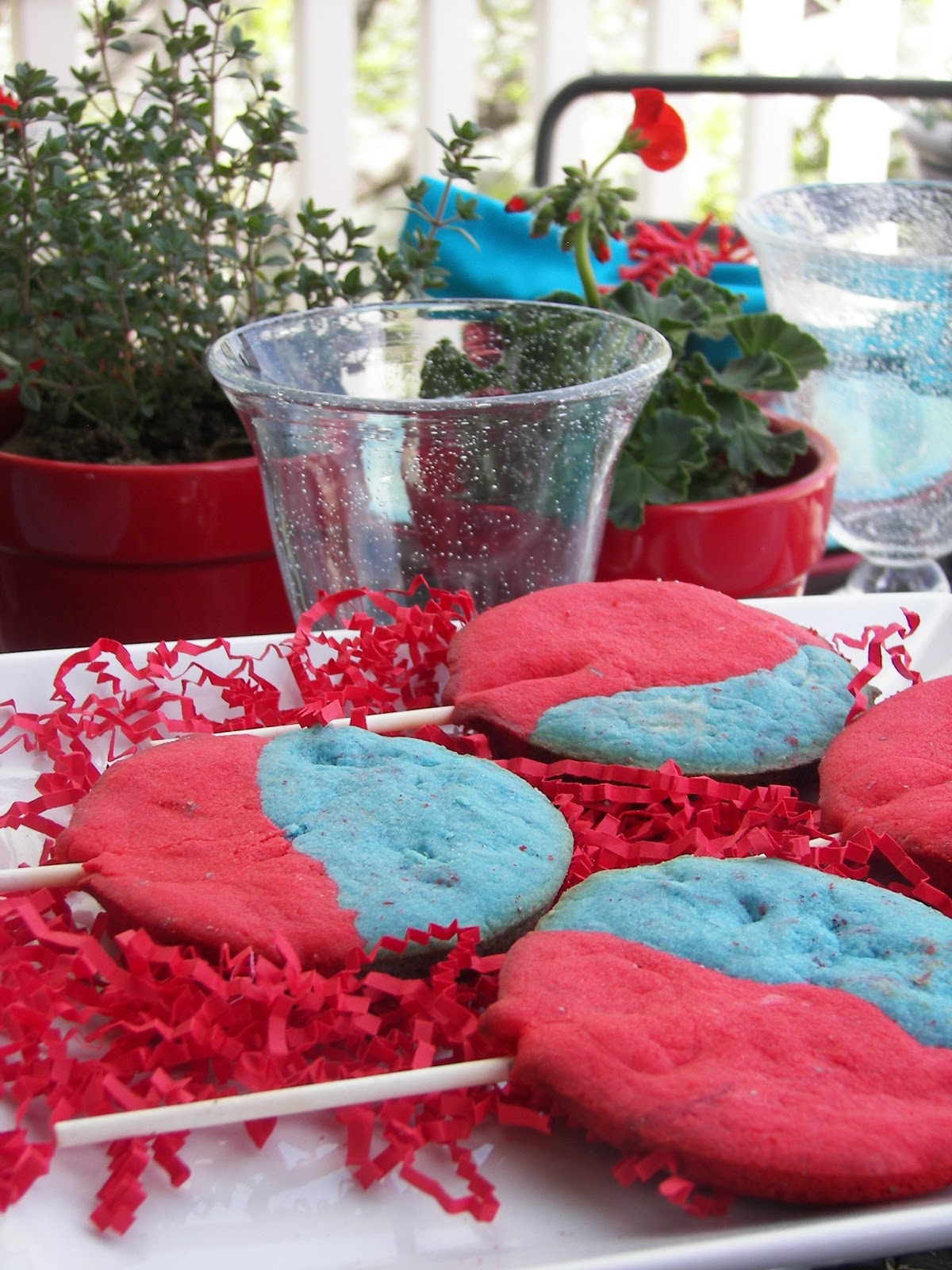 Red Couch Recipes: Bold and Bright Red and Turquoise Tablescape
