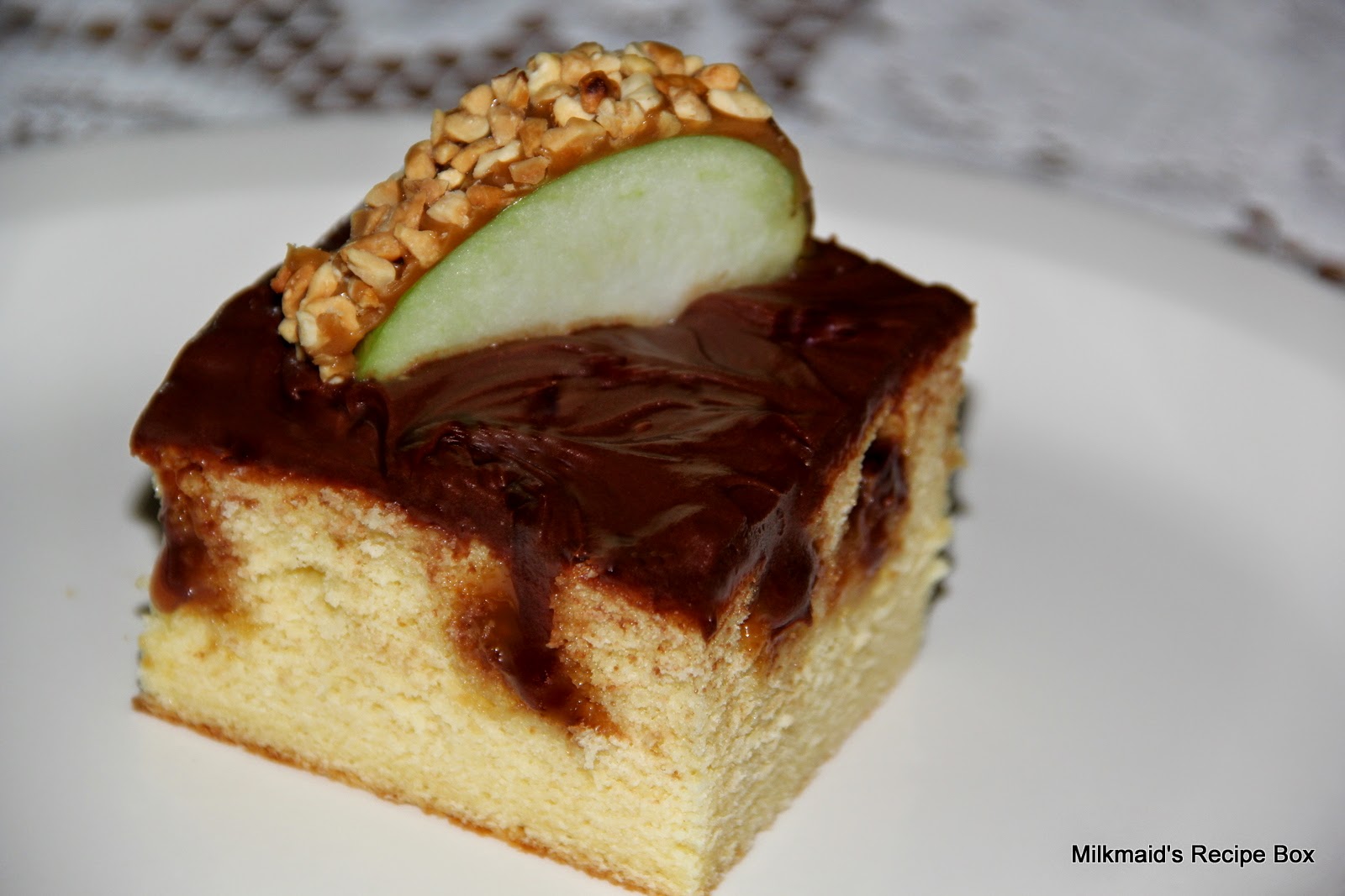 Milkmaid's Recipe Box: Yellow Caramel POKE Cake