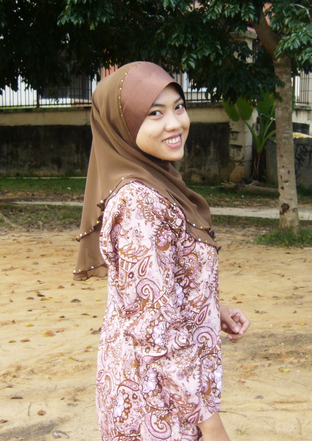 Nora Aniza I Am Kampung Girl