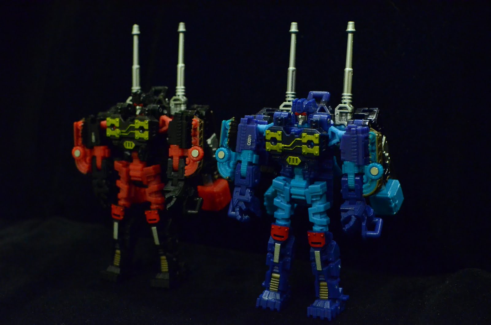 The Cave Collection: Transformers United Frenzy & Rumble