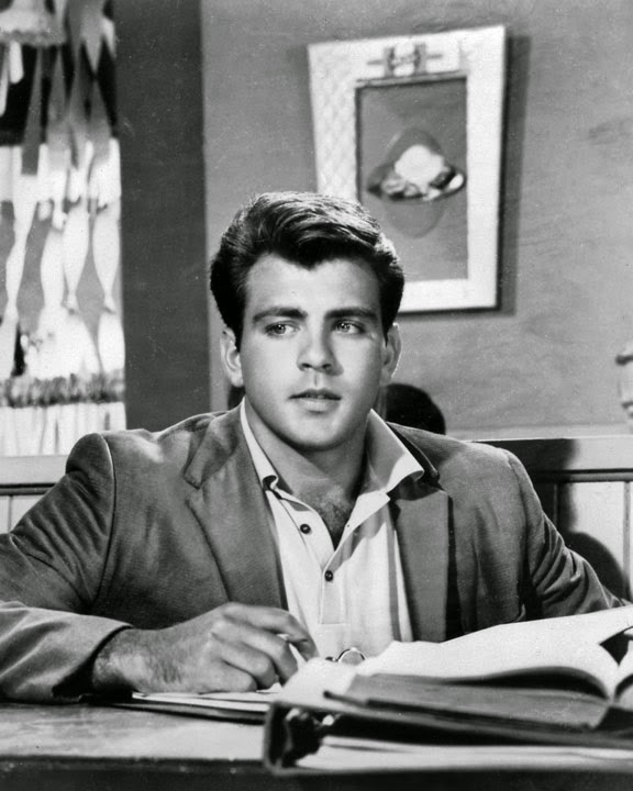 kenneth in the (212): HOLLYWOOD HUNK OF THE DAY: Fabian