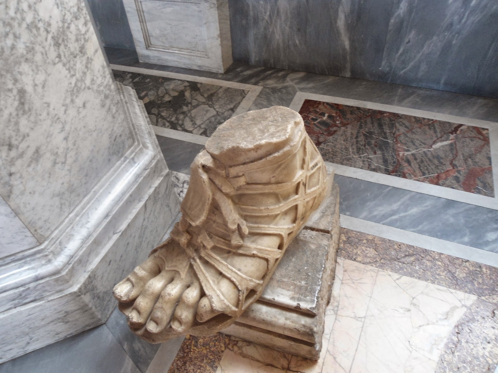 DOMVS ROMANA: Calceus, andar cómodamente y con estilo en la antigua Roma