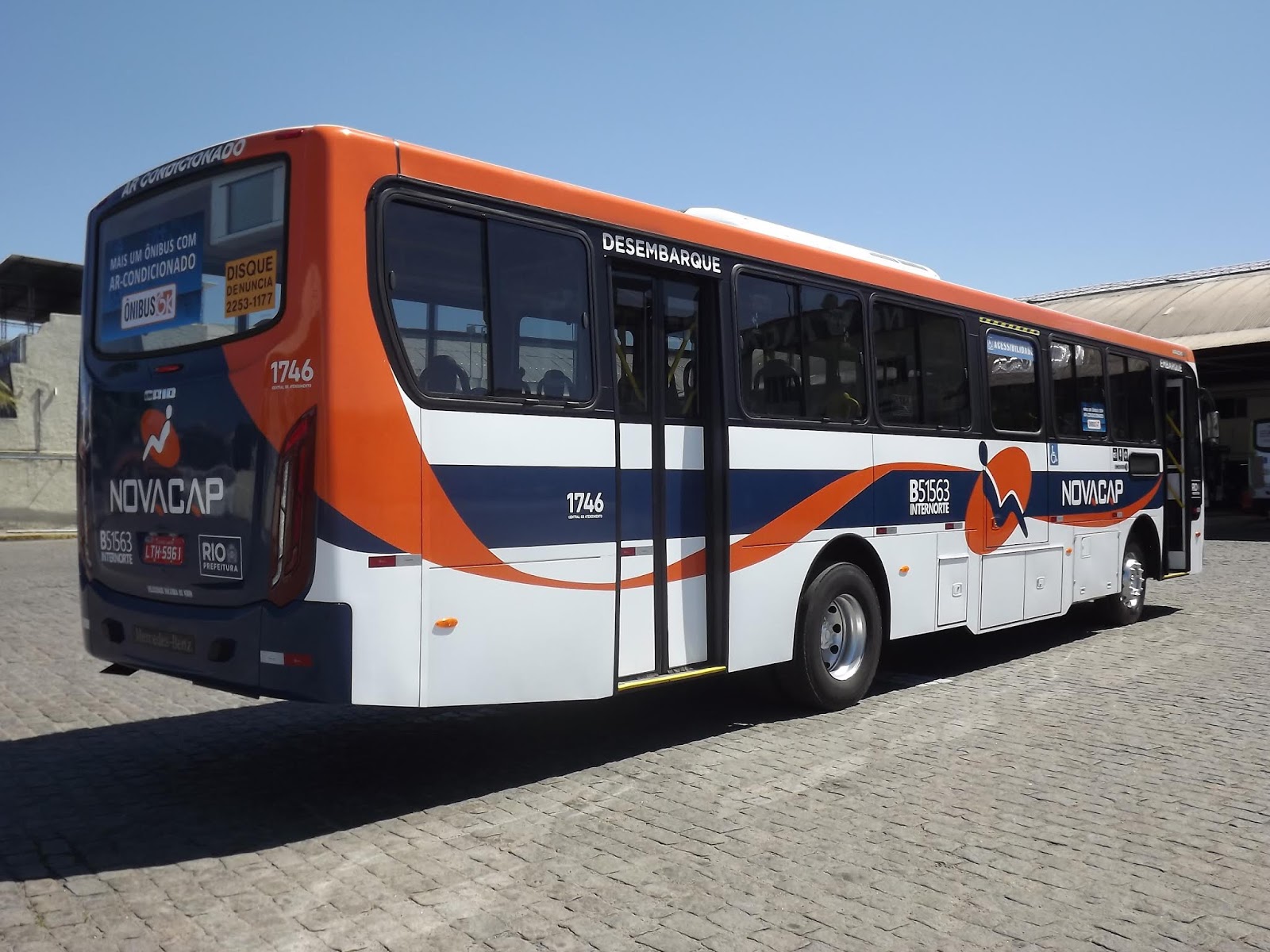 Ônibus Do Rio: Viação Novacap - Caio Apache Vip IV - OF-1721 Bluetec 5