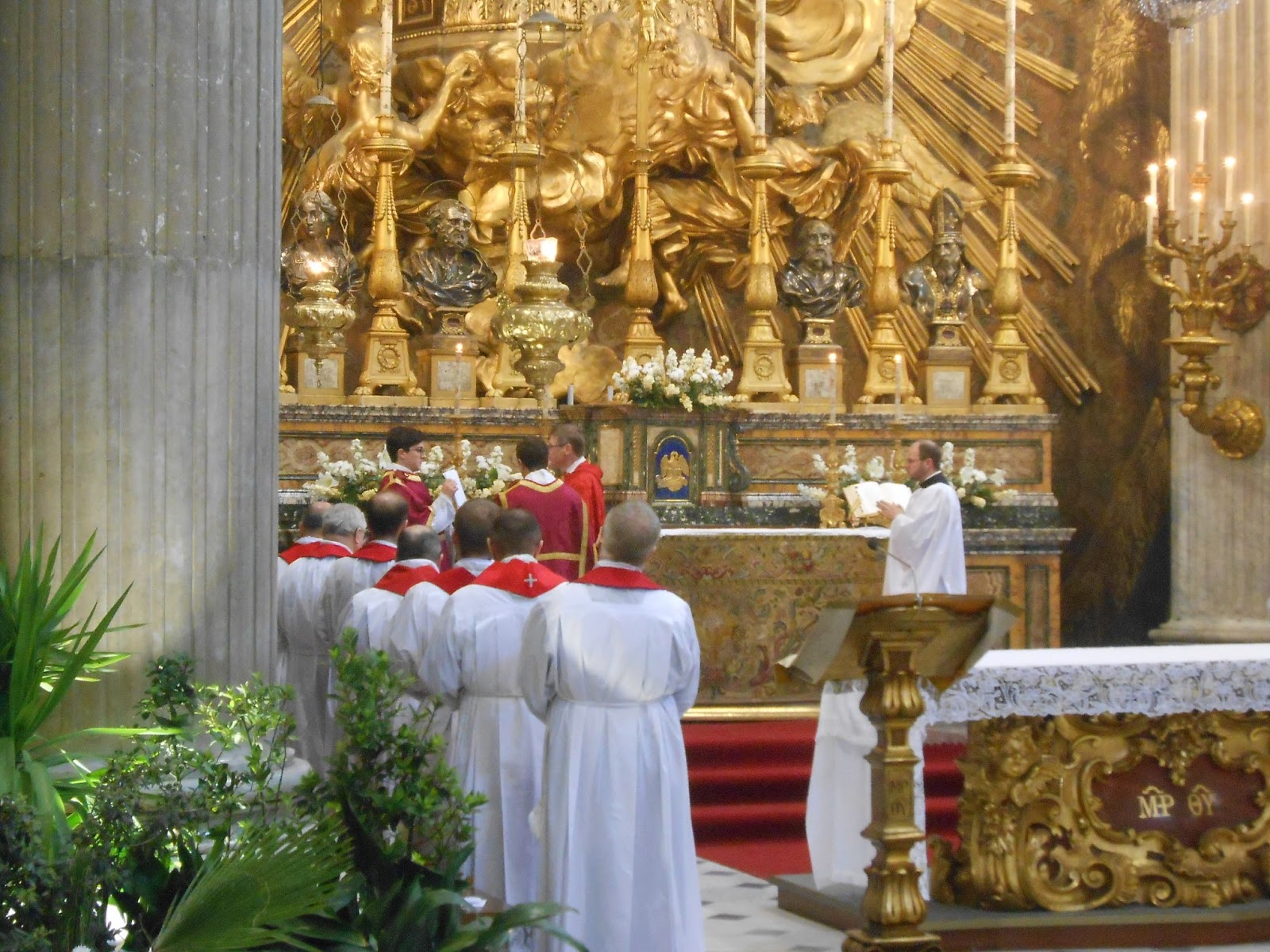 New Liturgical Movement: An Ordinariate Mass in Rome