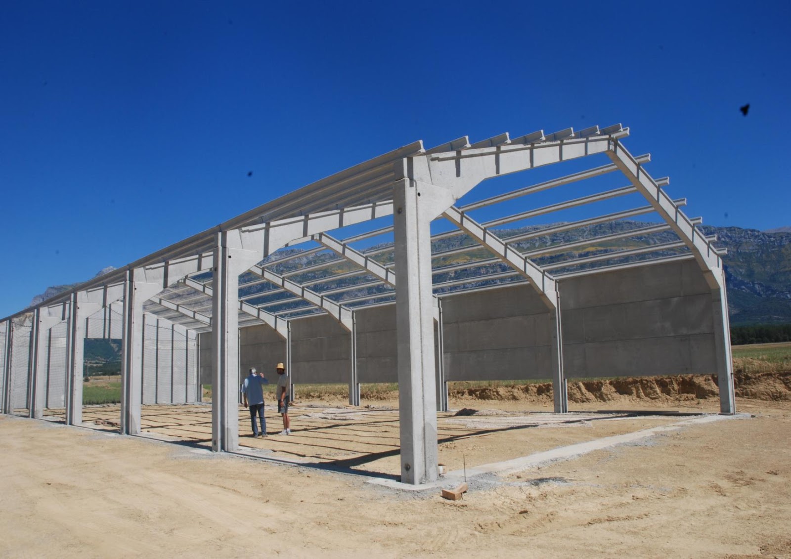 TÉCNICAS DE CONSTRUCCIÓN CONFINADA Y PÓRTICOS.