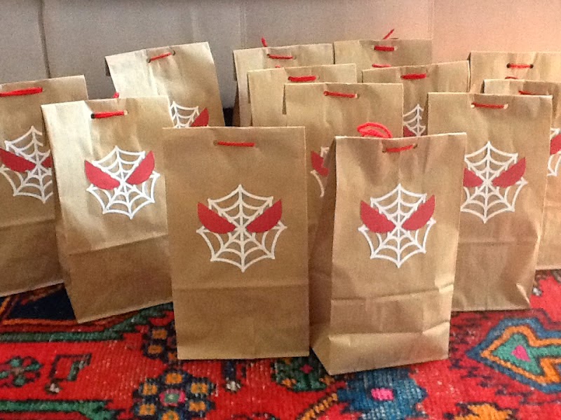 Kids Parties - Imagine Parteas: Spiderman Party bags