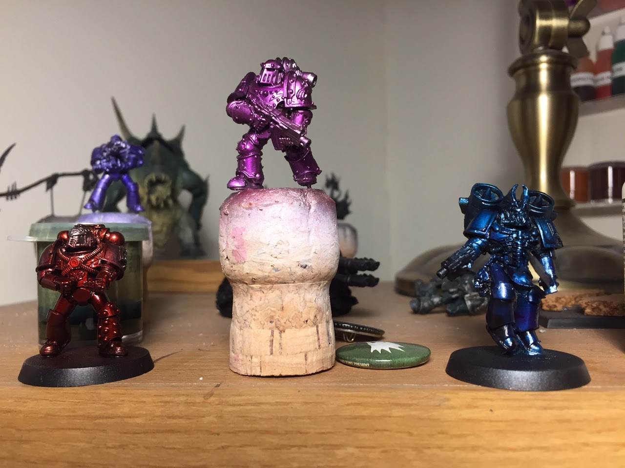 Questions about forgeworlds airbrush colors : r/Warhammer40k