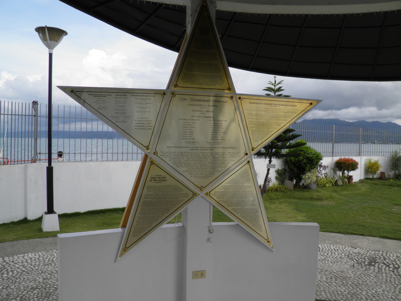 noel autor: The MacArthur Memorial Marker of Cagayan de Oro, Philippines