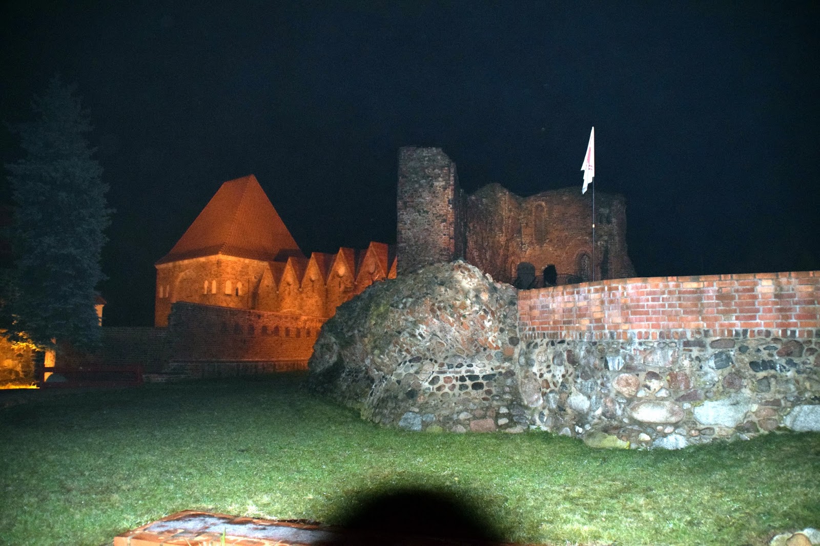 Enjoy your time with beautiful places: Teutonic Knights' Castle in ...