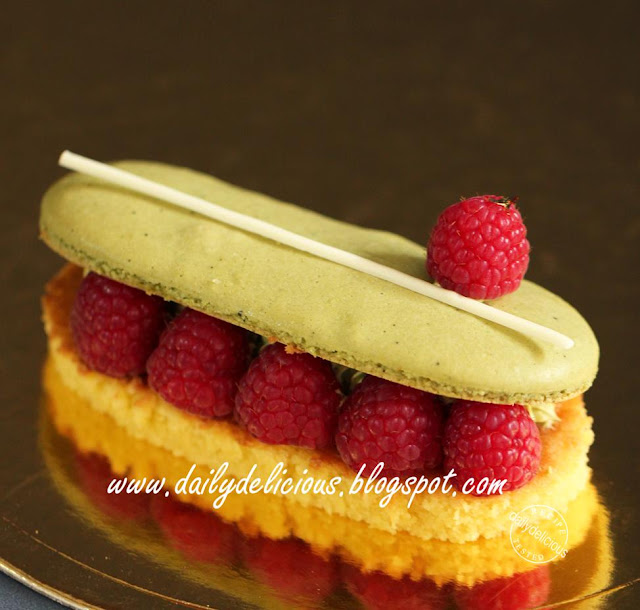 dailydelicious thai: RMM: Raspberry Matcha Macarons entremets