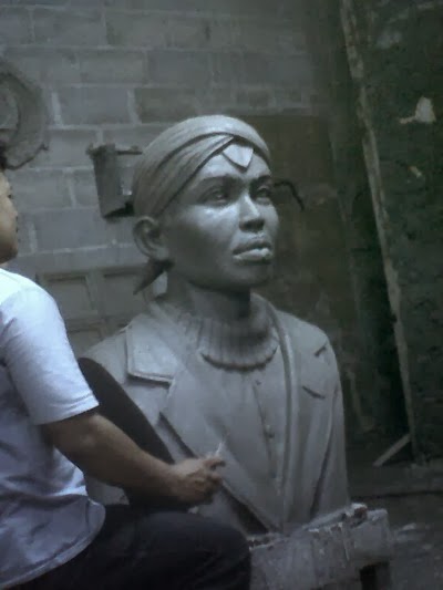 Gambar Patung Dada - Gambar Patung