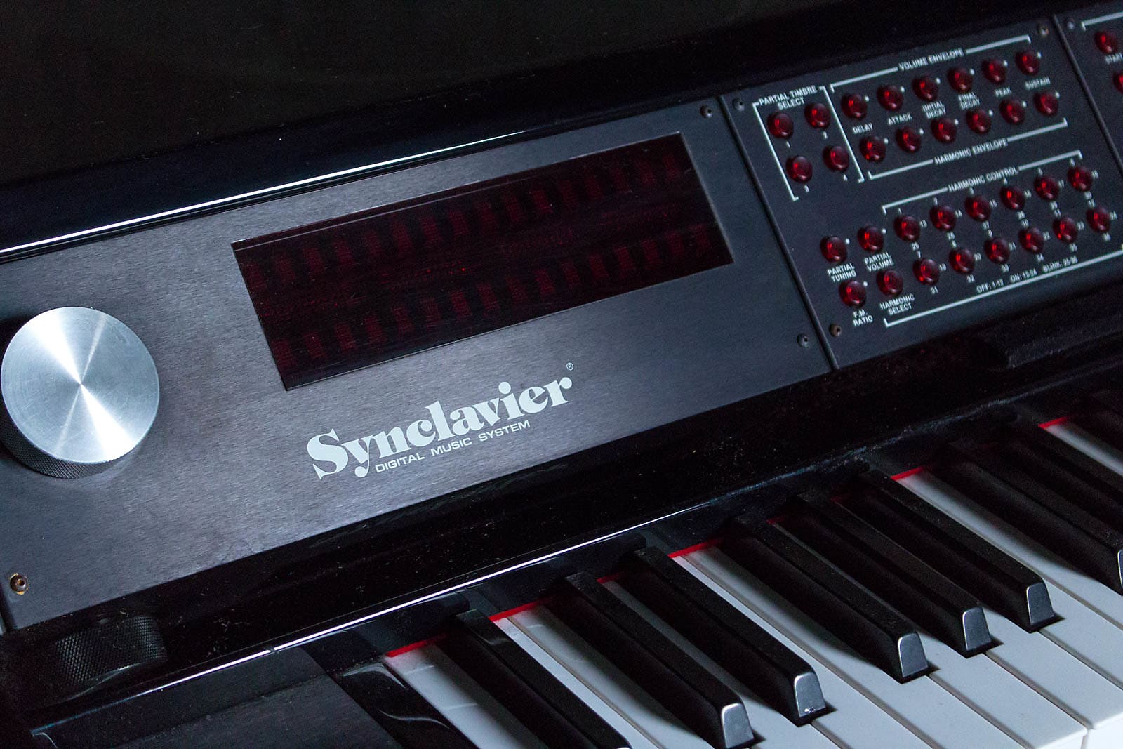 MATRIXSYNTH: Synclavier Digital Audio System with 2 Keyboards and ...
