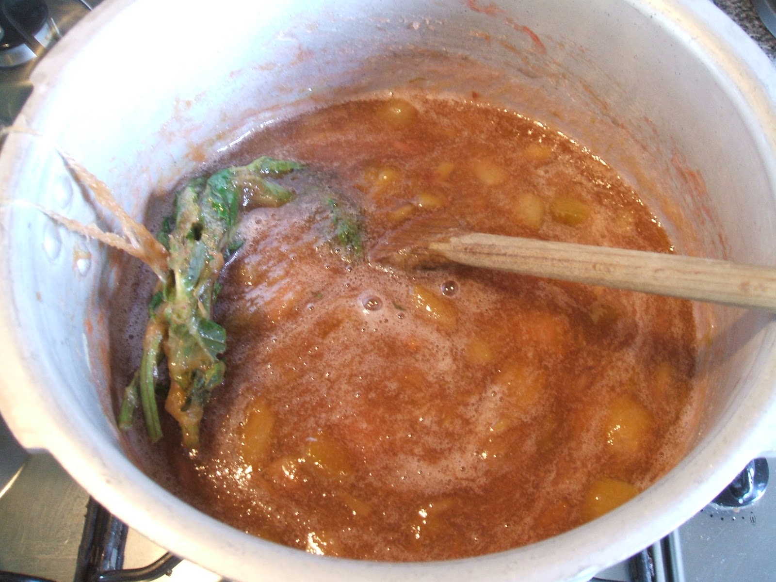 Stitch And Bake: Rhubarb and Mint Jam Recipe