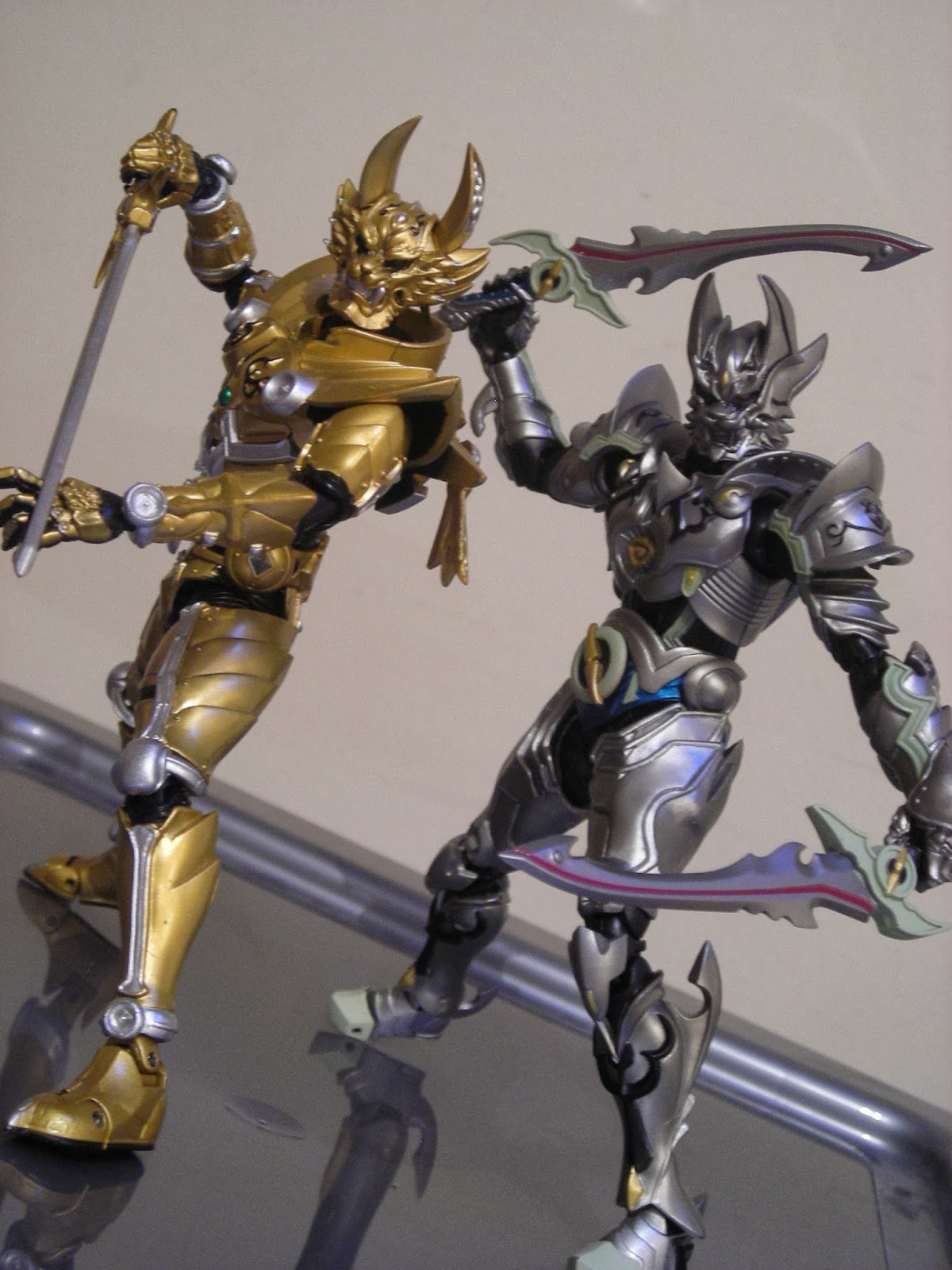My Shiny Toy Robots: Toybox REVIEW: S.H. Figuarts Zero