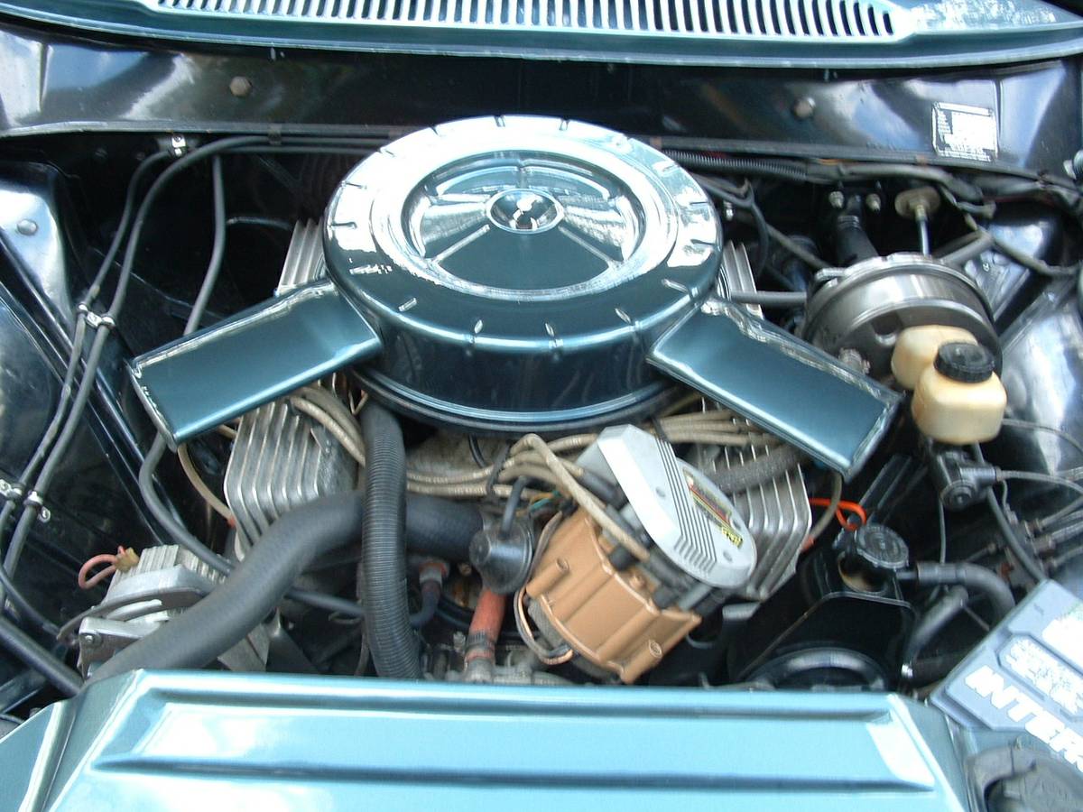 2 Door & Rover V8: 1972 Volvo 145 Custom Wagon - DailyTurismo