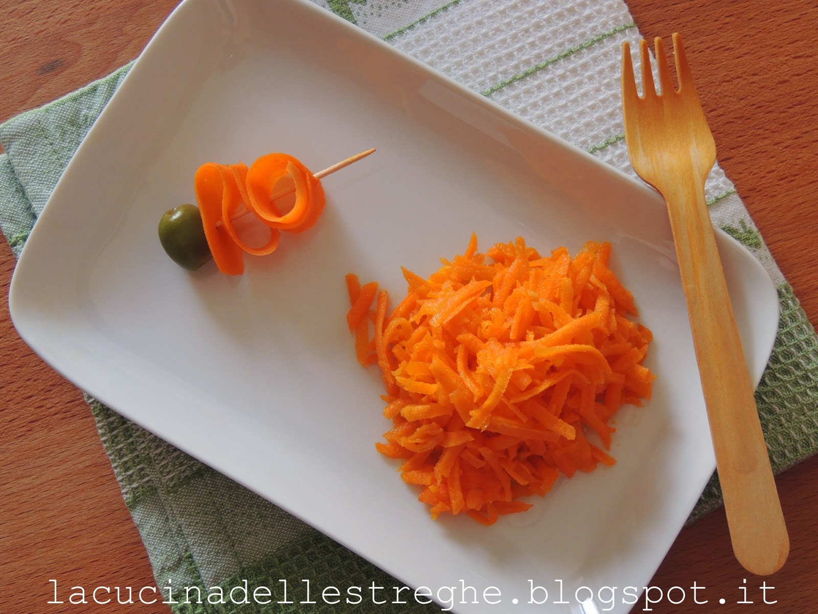 La cucina delle streghe: Julienne di carote marinate