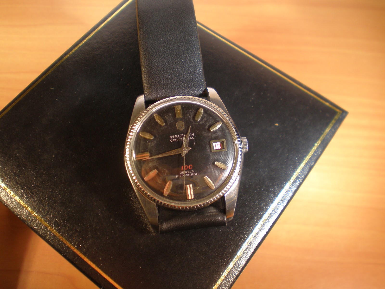 watchopenia: Waltham Centennial 100 Jewels