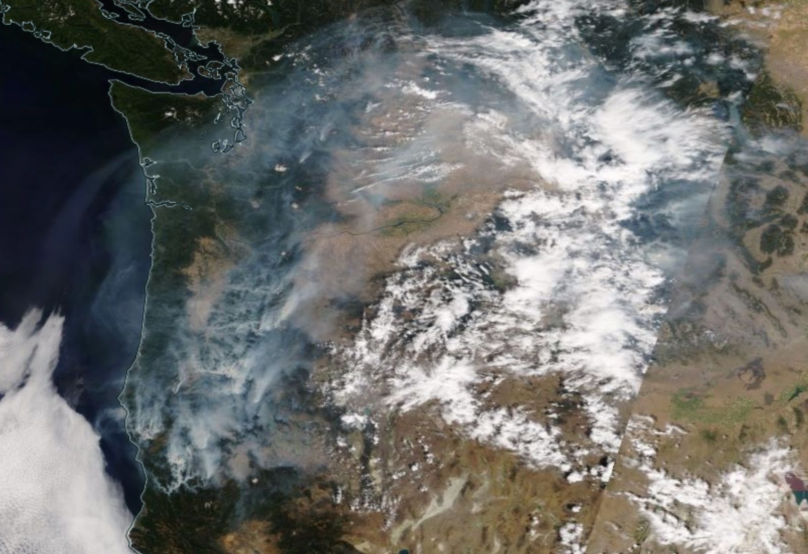 Cliff Mass Weather Blog: Smoke Returns and More Warm, Dry Weather Ahead