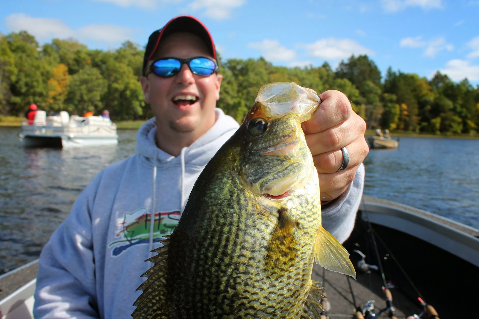Slab Seeker Fishing: Overshadowed Bluegills- Slab Seeker Guide Service