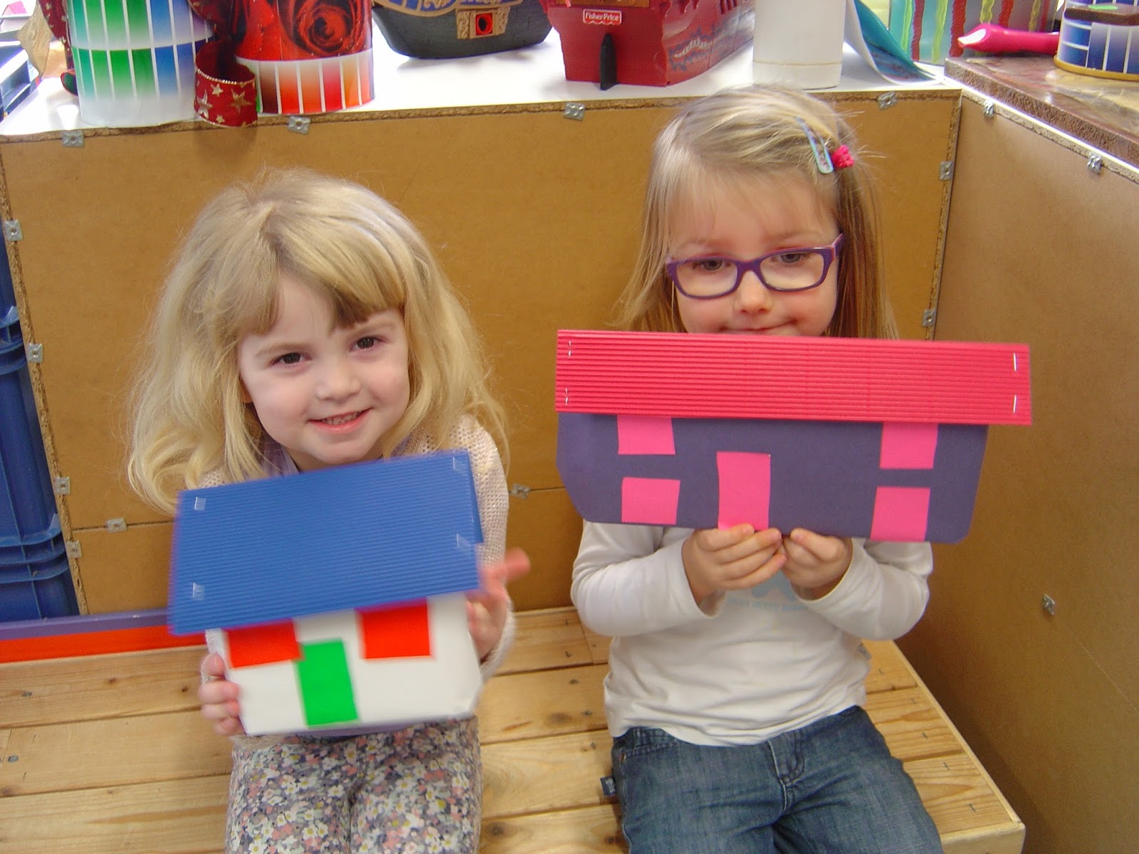 juf Maria: huisjes knutselen