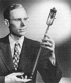 Pensamientos Libres: Invariable de John R. Pierce