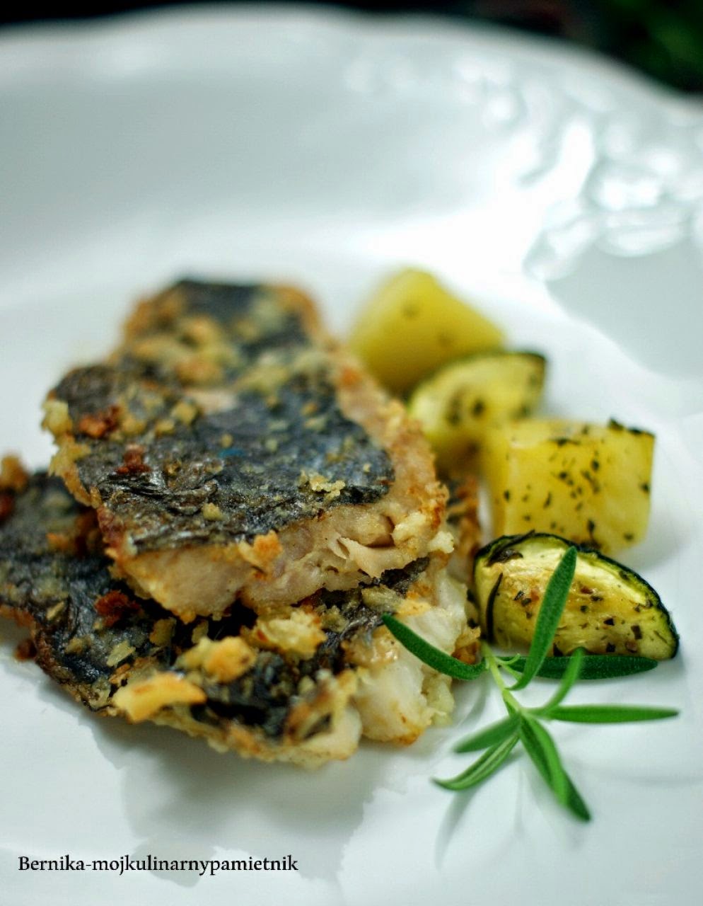 Smażona miruna z warzywami | Bernika - mój kulinarny pamiętnik