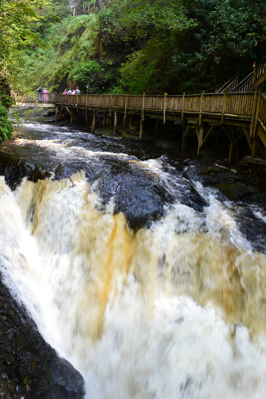 Nanda & Nathan The Travellers: Bushkill Falls -- The Niagara of ...