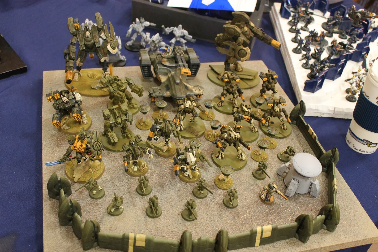 Facing The Grey Tide: SCARAB GT: Day 1, Game 3 - Tyranids vs. Farsight ...