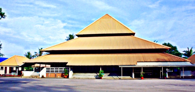 Dome on a mosque must go