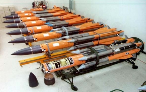 PERTAHANAN DAN KEAMANAN: Amunisi Armada Tempur Sukhoi TNI-AU