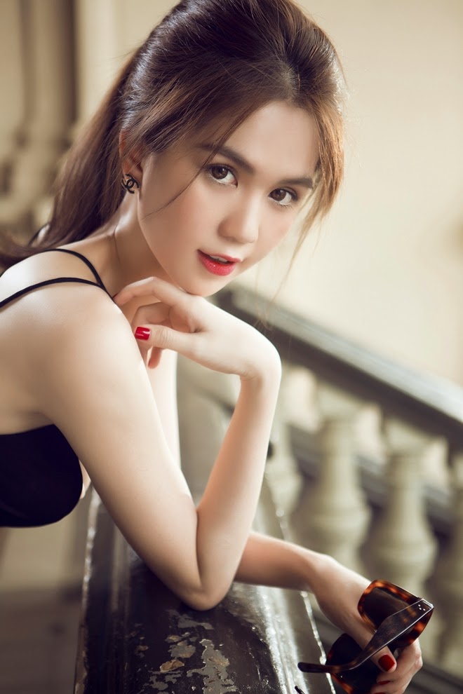 Ngọc Trinh Khoe đường Cong Với Váy Cut Out Ngắm Gái Xinh Hot Girl Girl Xinh Bikini Ảnh