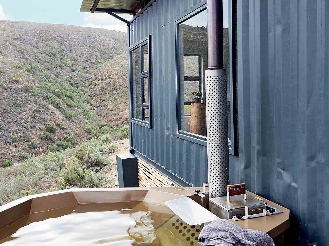 Shipping Container Homes & Buildings: Copia Eco Cabins: Two 40 ft ...