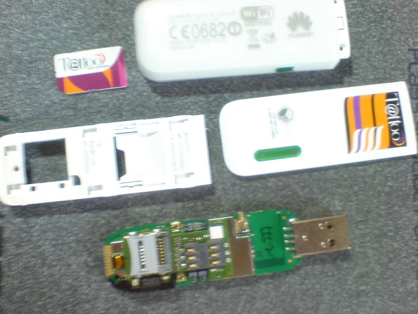 Tech31: The Anatomy of Huawei E355 Mobile Wifi Smart HSPA+