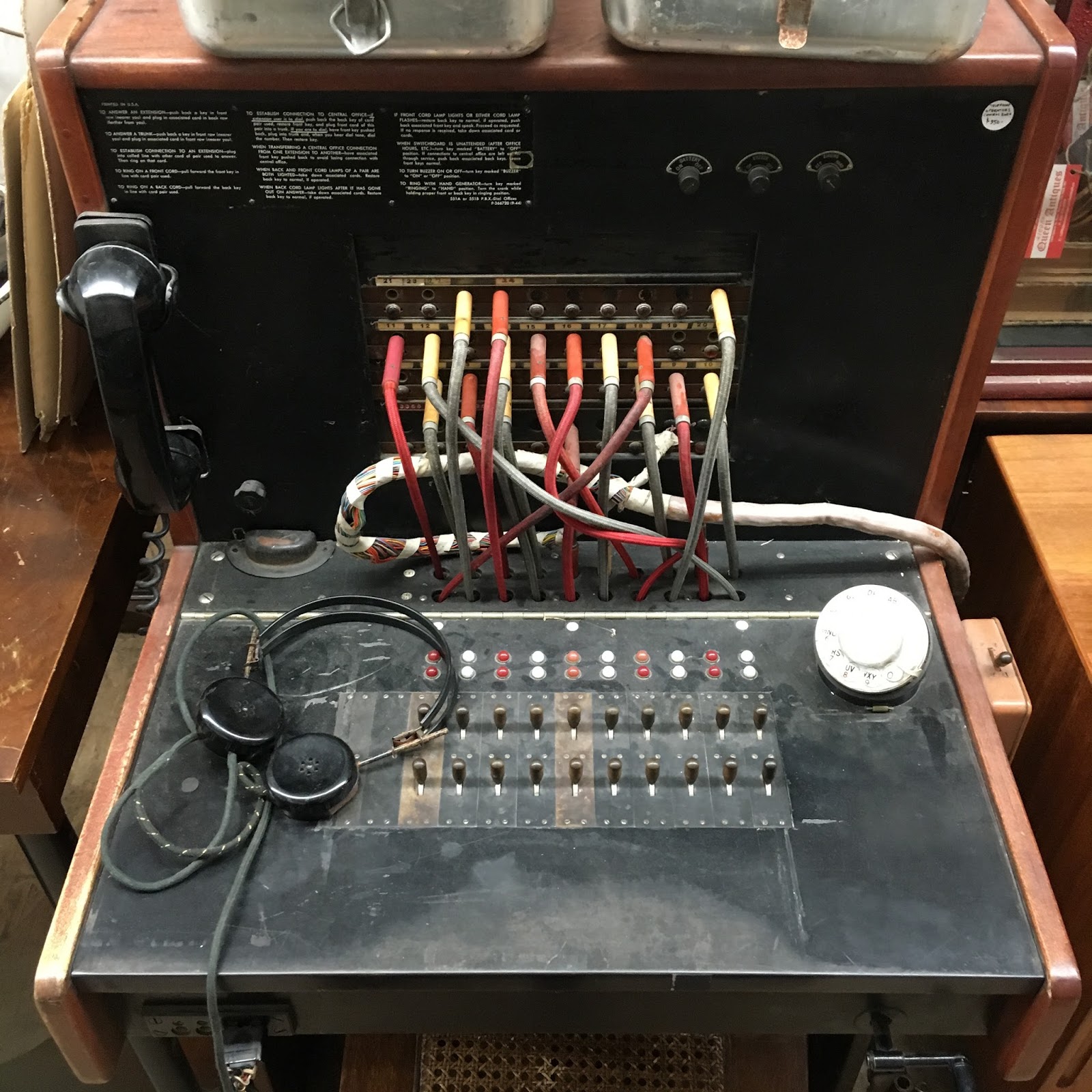 1698 QUEEN ANTIQUES: VINTAGE TELEPHONE OPERATORS STATION