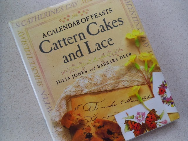 Home Jules: Cattern cakes