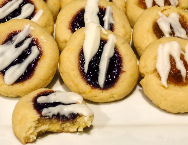 OnTheMove-In the Galley: Jam-Filled Orange Cookies