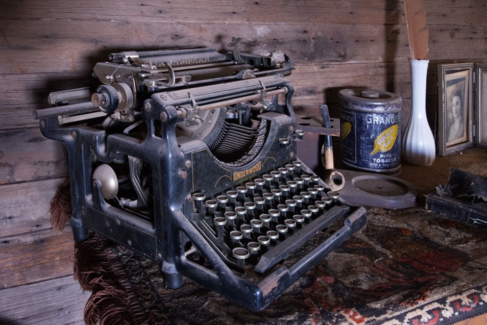 oz.Typewriter: Welcome to the Weird, Wacky, Wonderful World of ...