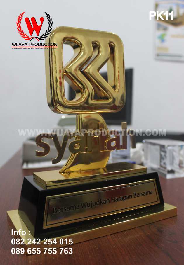 Plakat Kayu Bank BRI - Plakat Kayu