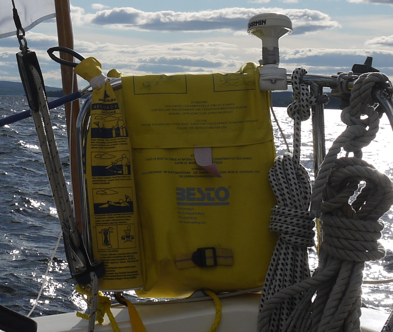 Safety on board: MoB recovery gear - S/Y Dolphin Dance