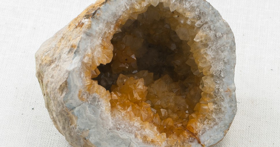 Fossil Hound Exploration: Iowa Keokuk Geodes