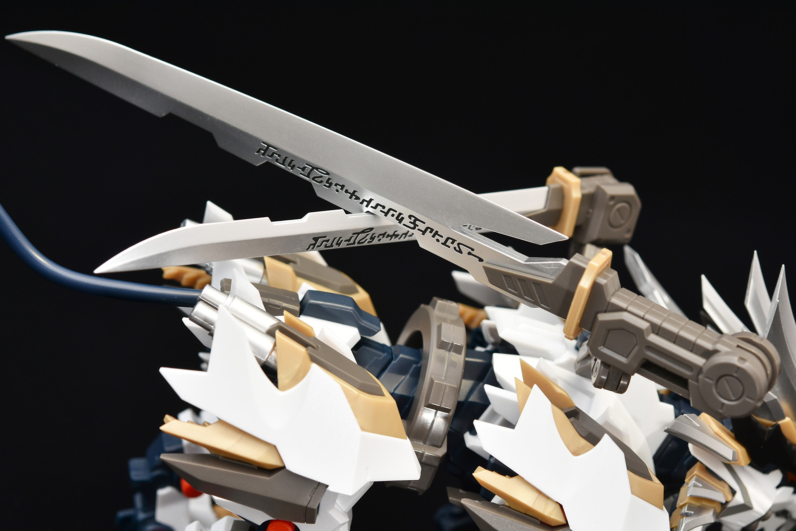 [ Review ] - Zoids Agressive 1/100 - Mugen Liger