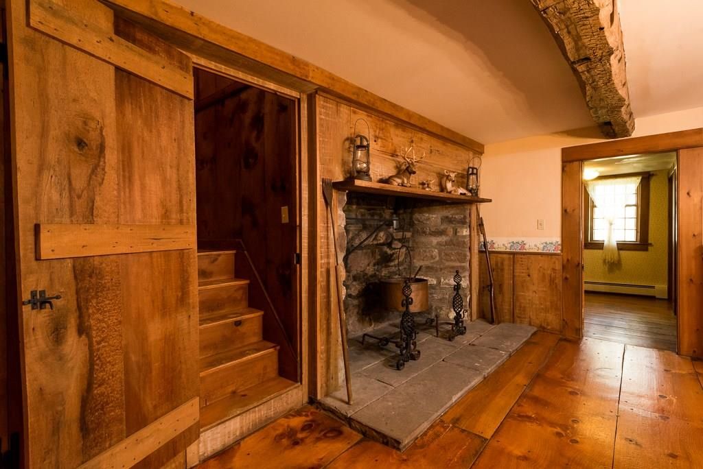Sweet House Dreams: 1704 Saltbox Colonial in Durham, Connecticut